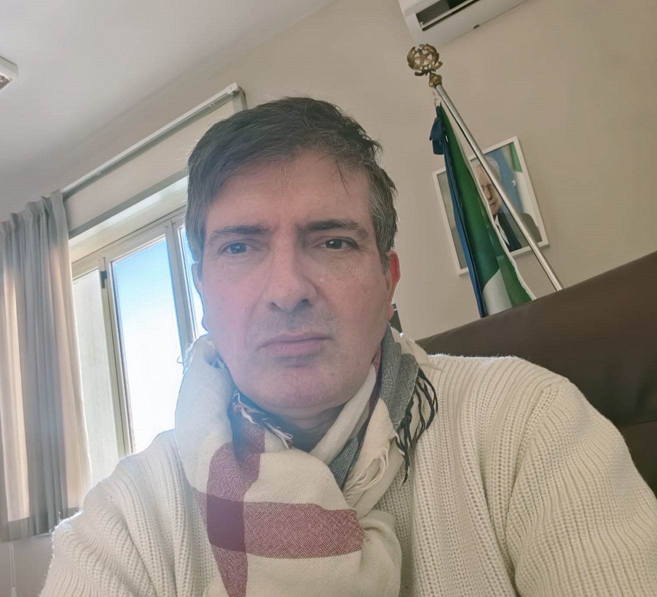 Cava de' Tirreni, a colloquio con il prof. Pietro Mandia dirigente ...