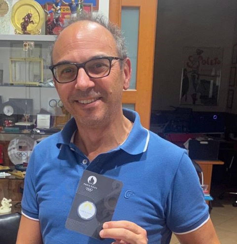 Il cavese Fabio Bisogno vince a Parigi la medagli d'oro al Festival of ...