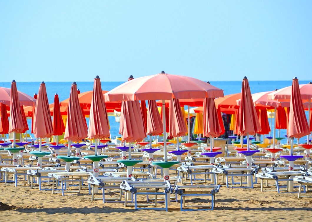 Stabilimenti balneari: esproprio delle opere inamovibili e rinvio delle ...